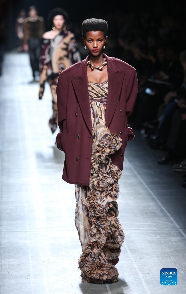 In pics: Etro Fall/Winter 2024/2025 collections at Milan Fashion Week-Xinhua