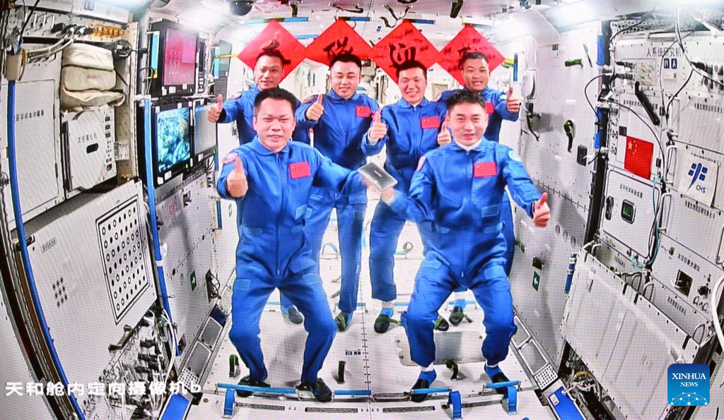 Shenzhou-18 astronauts enter space station-Xinhua