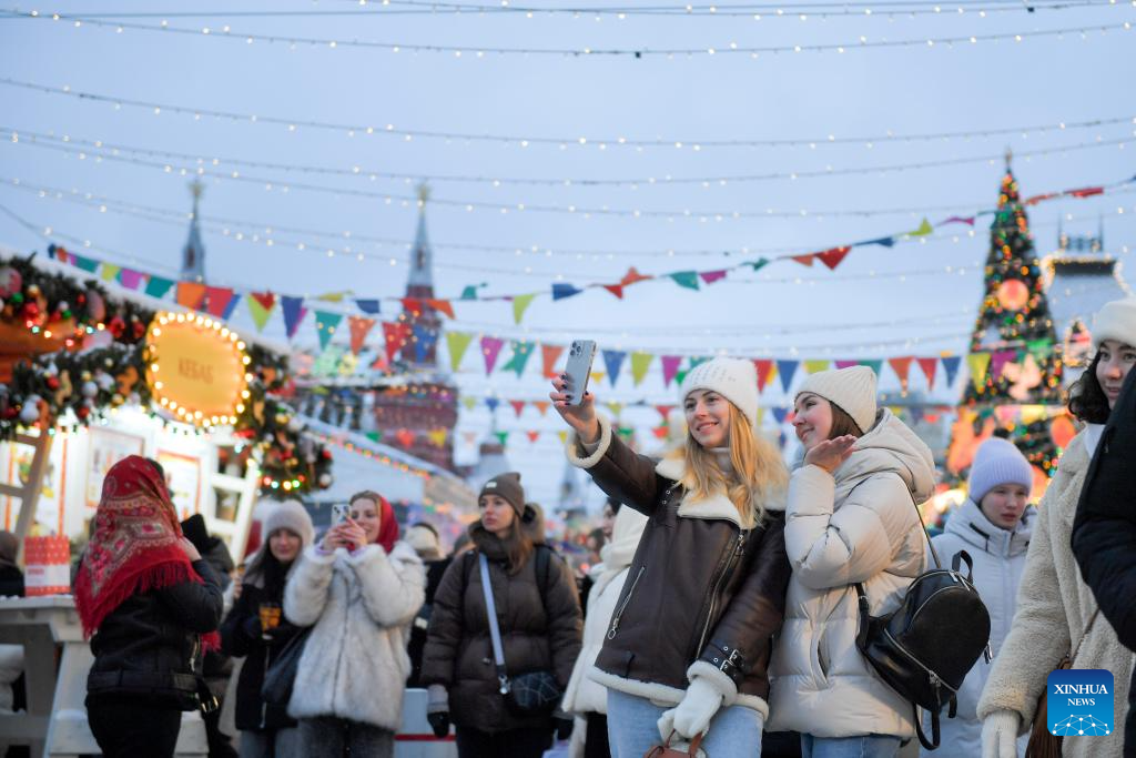 New Year decorations seen in central Moscow, Russia-Xinhua
