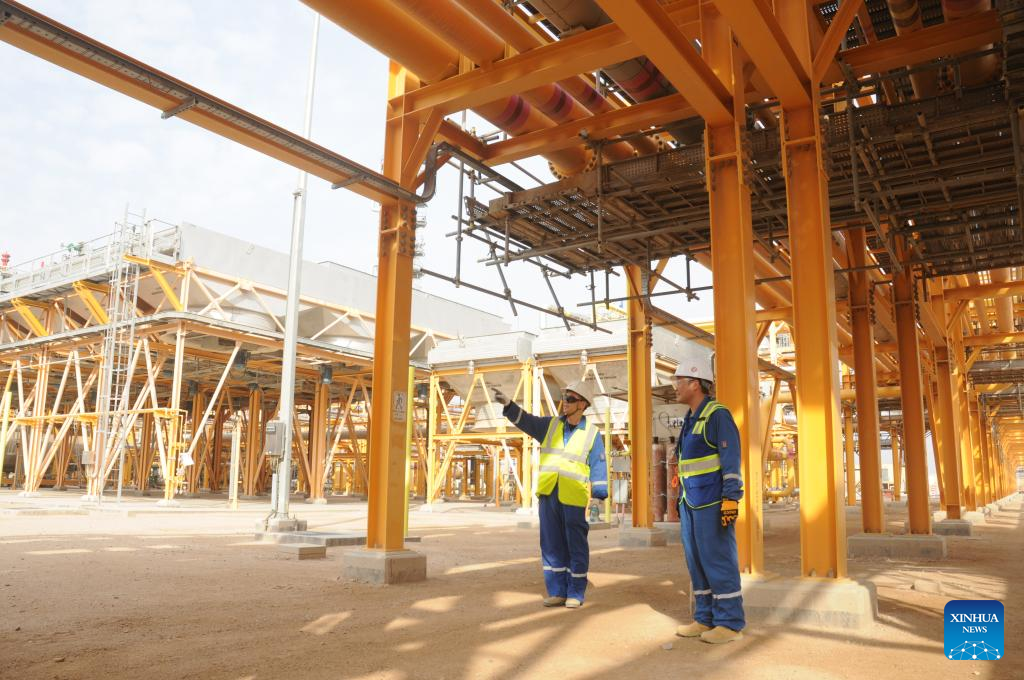 Feature: Chinese company's "Blue Sky Projects" help Iraq's oil-rich Basra clear its air-Xinhua